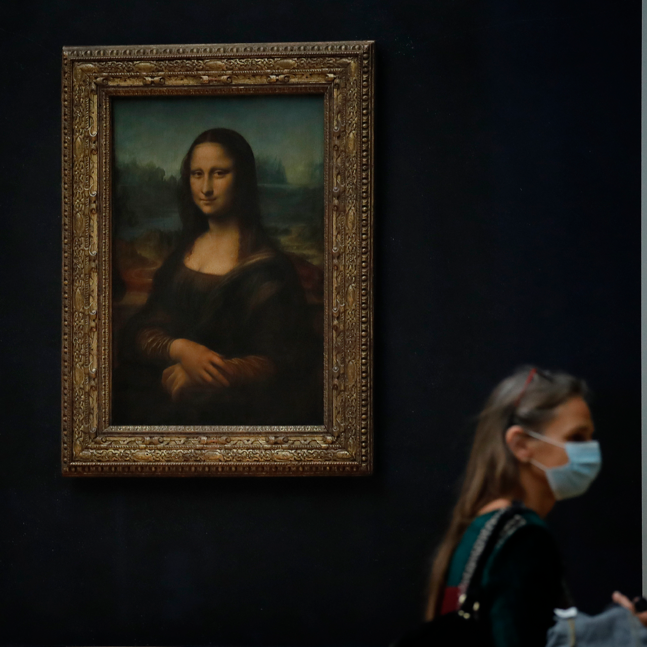 Face masks required as France's Louvre emerges from pandemic lockdown ...
