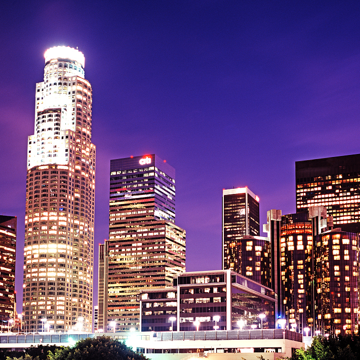 Study shows light pollution reaches the sea floor, harming marine life ...