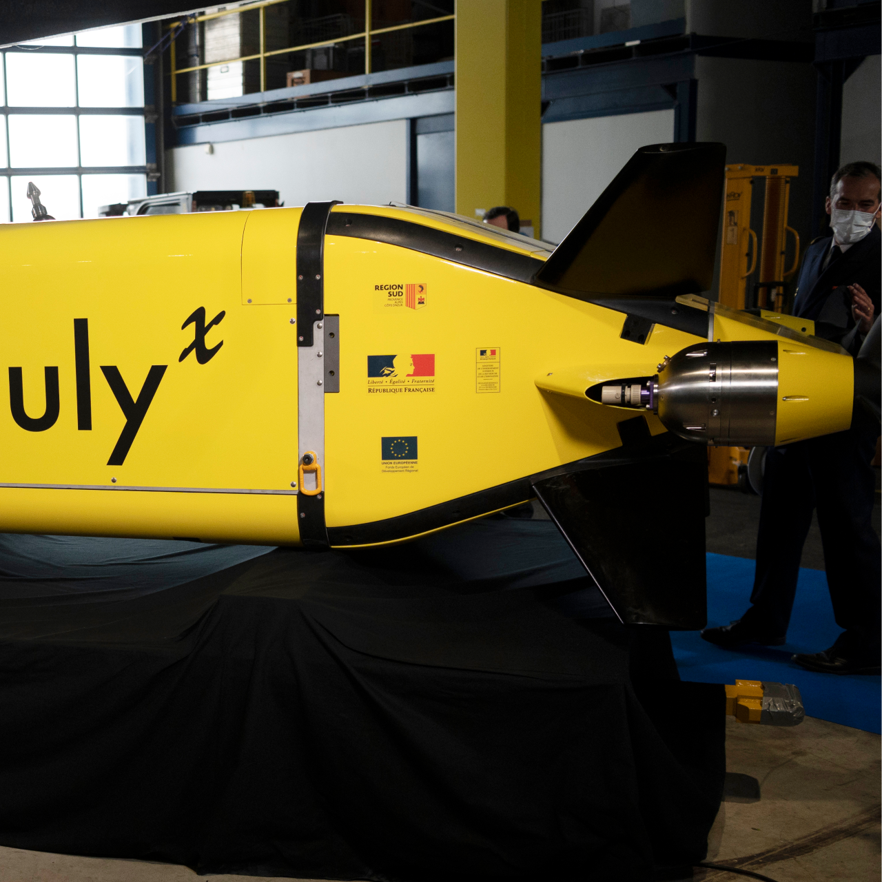 French submarine capable of exploring ocean floors is launched - CGTN