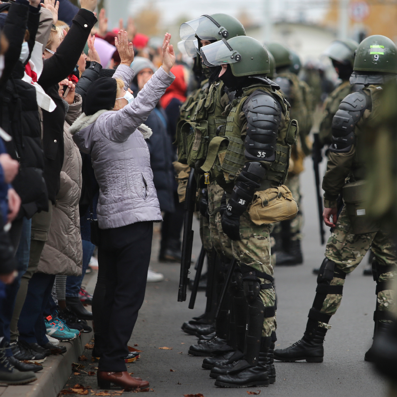 Belarus police fire warning shots as anti-government protests continue ...