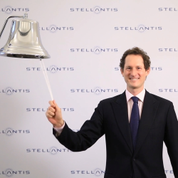 Stellantis soars on market debut after Fiat-Chrysler/Peugeot merger - CGTN