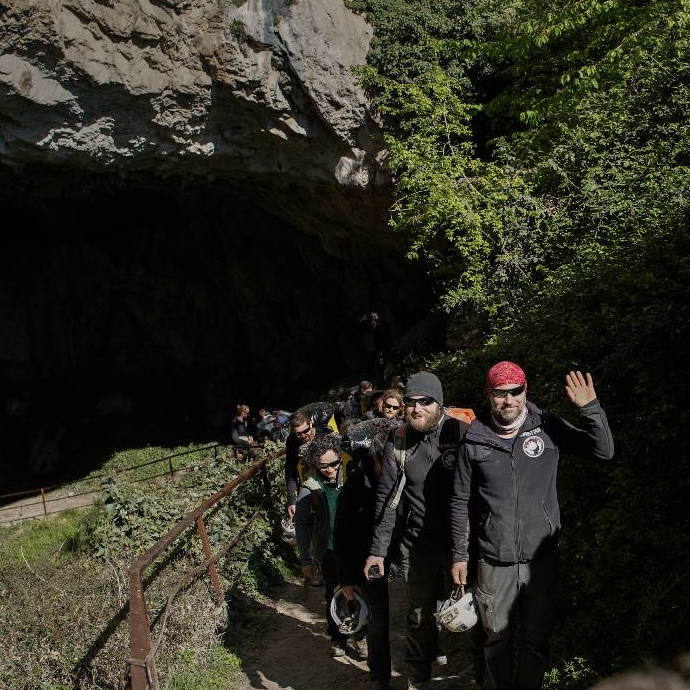 Volunteers emerge from French cave after 40 days underground - CGTN
