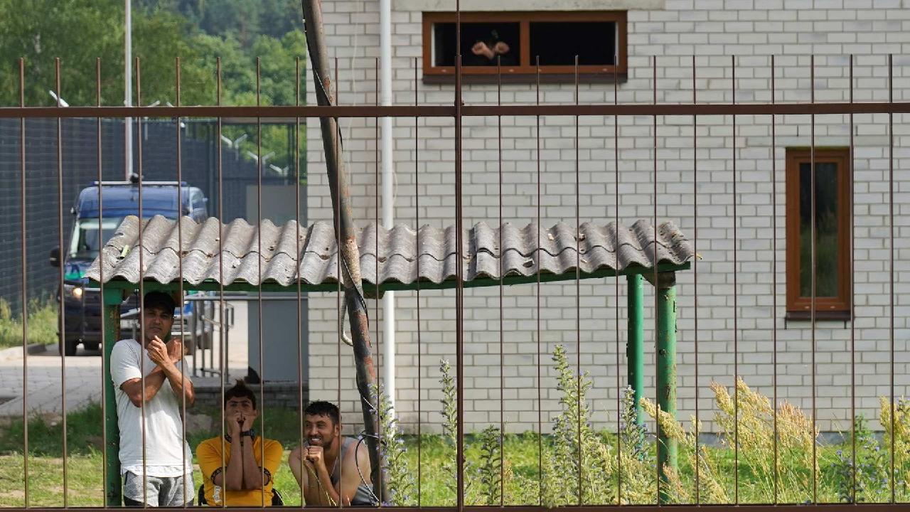 Lithuania to build border barrier amid new migrant crisis - CGTN