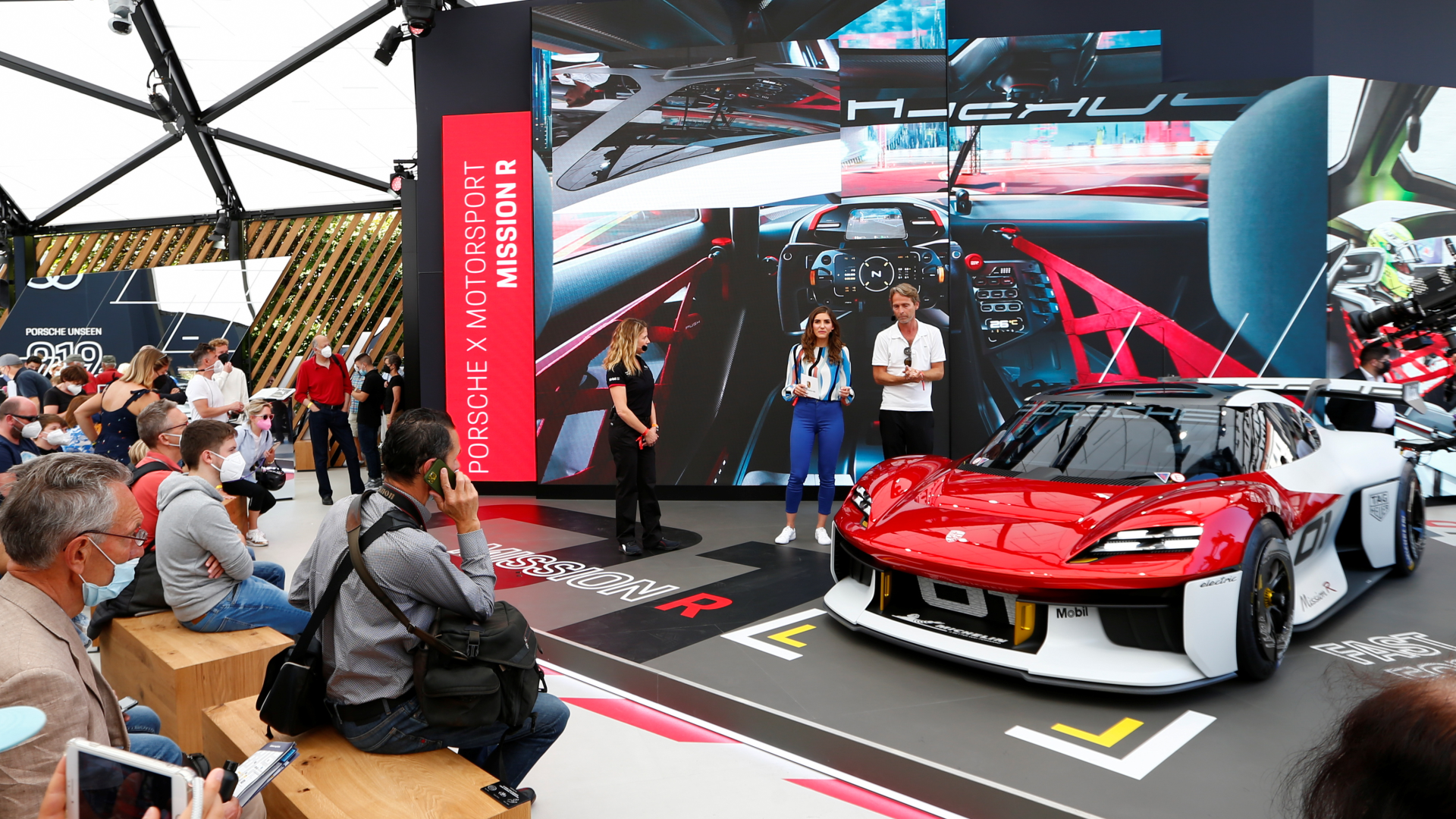 Electric vehicles in the overtaking lane at Germany's famous auto show ...