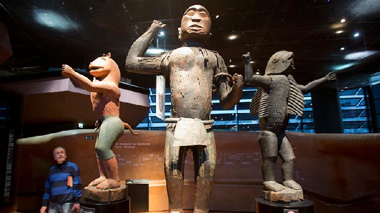 France to return 26 artworks taken during colonial occupation of Benin ...