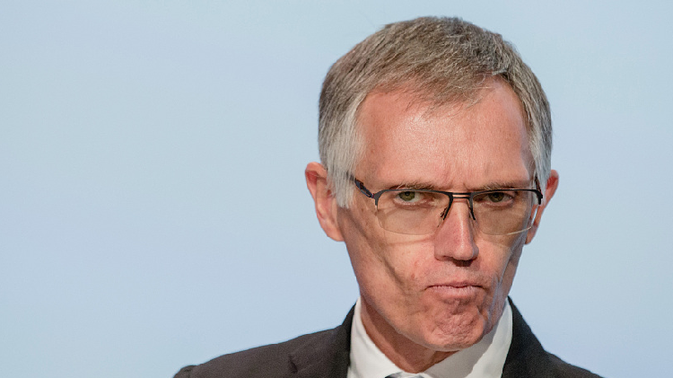 Electric vehicle transition threatens jobs, Fiat owner warns - CGTN