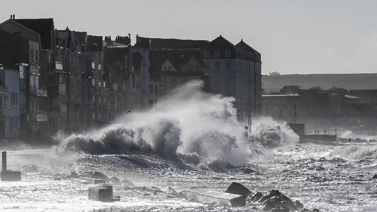 Deadly storms kill at least five in Europe, with worse winds forecast ...