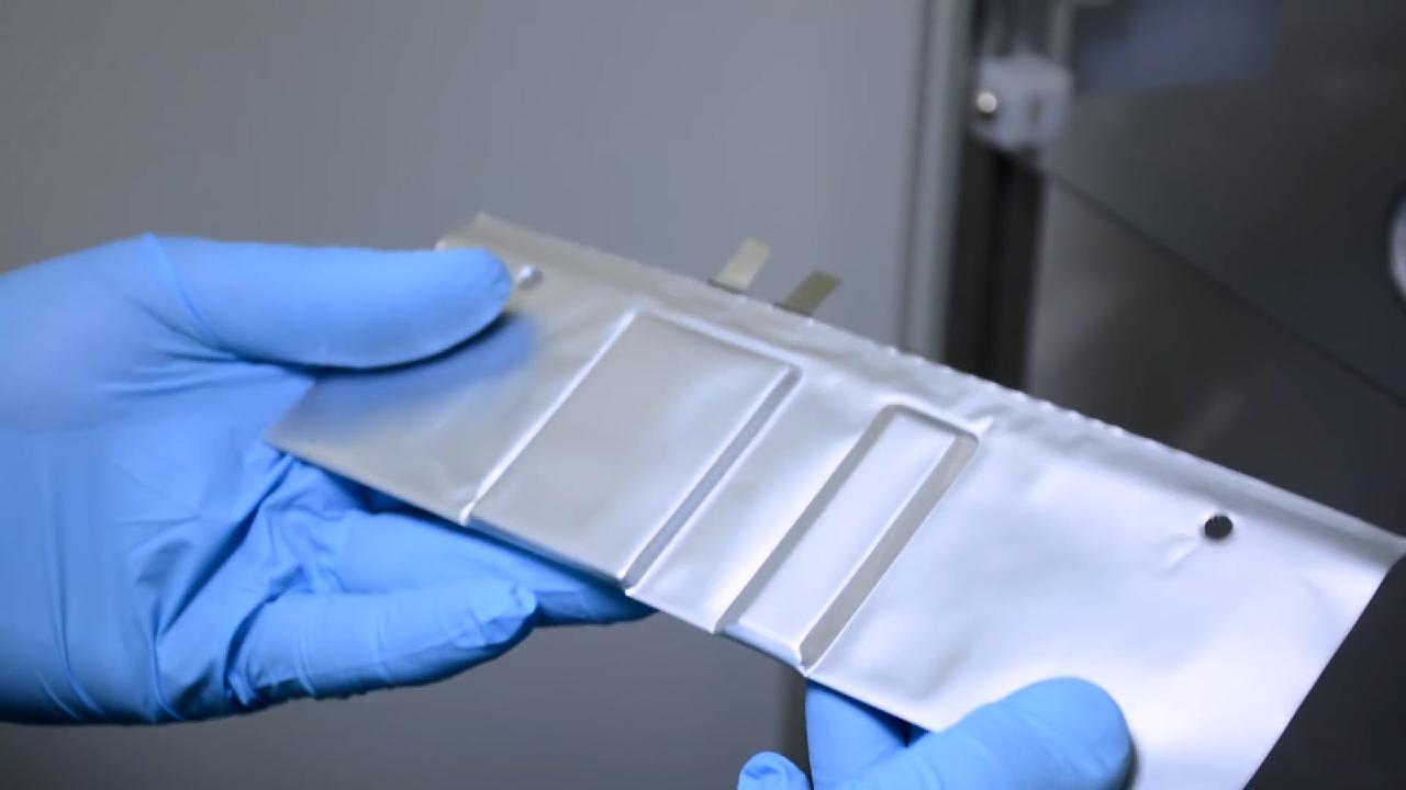 The Super Battery that could revolutionise electric vehicles - CGTN