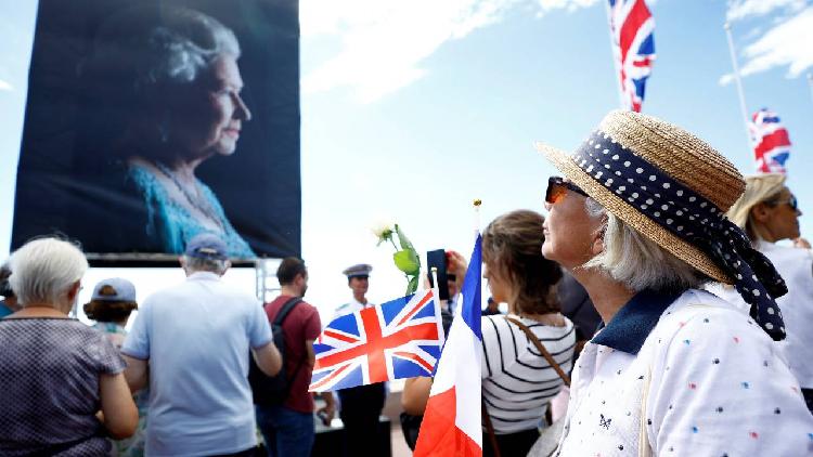 Republican or royalist? France's tricky love story with 'The Queen' - CGTN