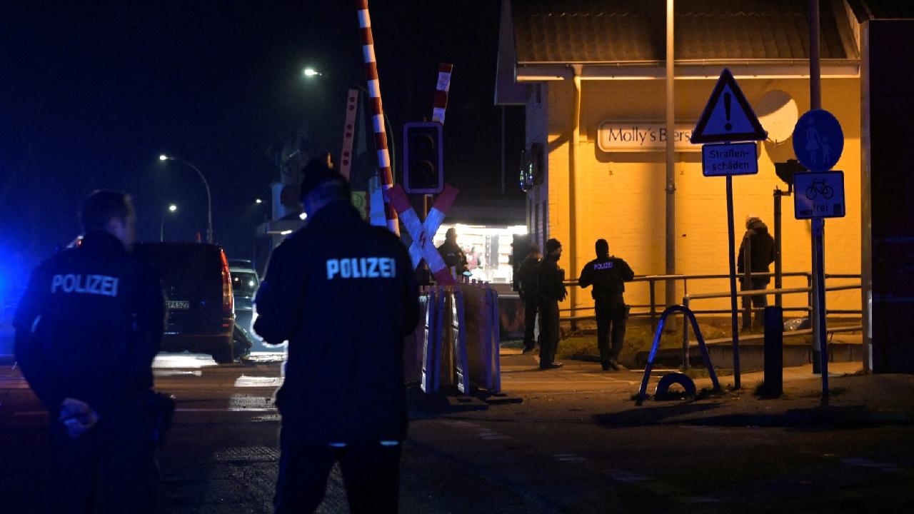 Two killed and seven wounded in knife attack on train in Germany - CGTN