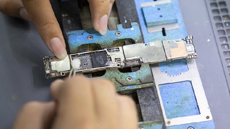Repair and recycle of mobile phones is imperative to reduce e-waste - CGTN