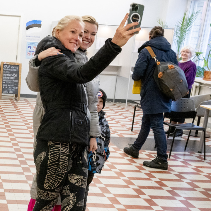 Estonia smashes i-voting record as Kaja Kallas's party claims victory ...