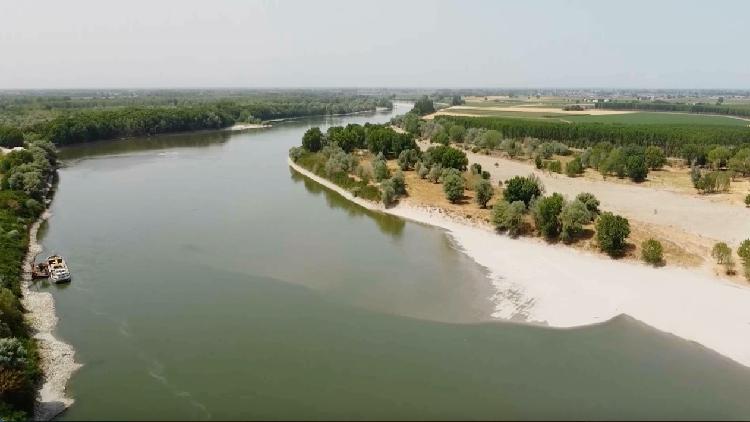 Italy's winter drought ravaging rivers and crops - CGTN