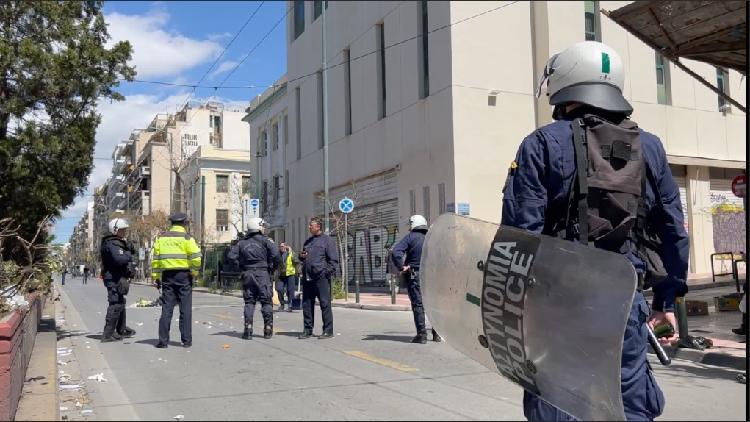 Greek police investigate officer who opened fire after being attacked ...