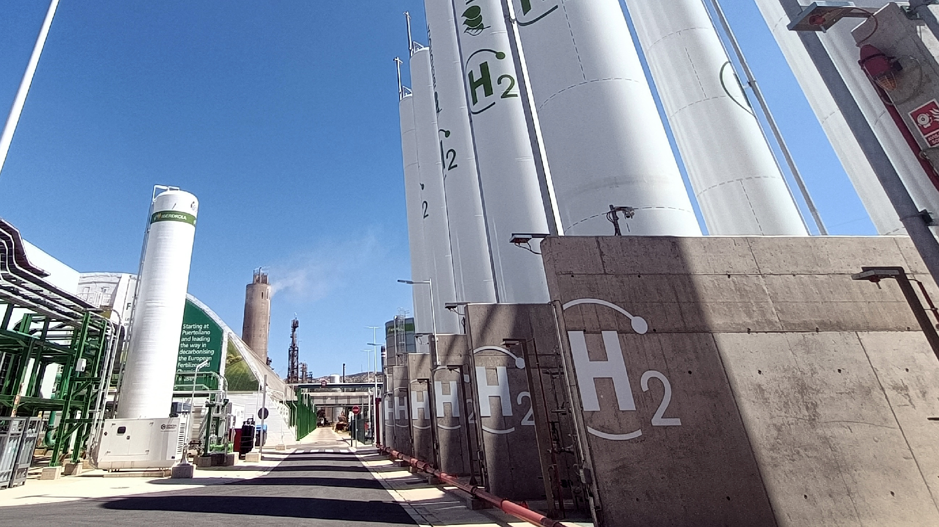 'A long-term race': Spain gambles on green hydrogen - CGTN