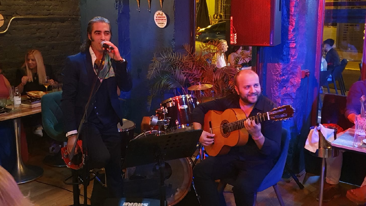 World's first flamenco artist to sing in Chinese prepares for tour - CGTN