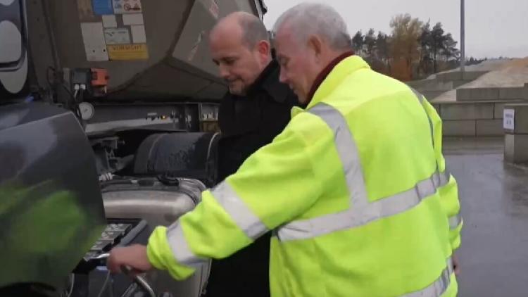 German skilled labor shortage keeps some working past retirement age - CGTN