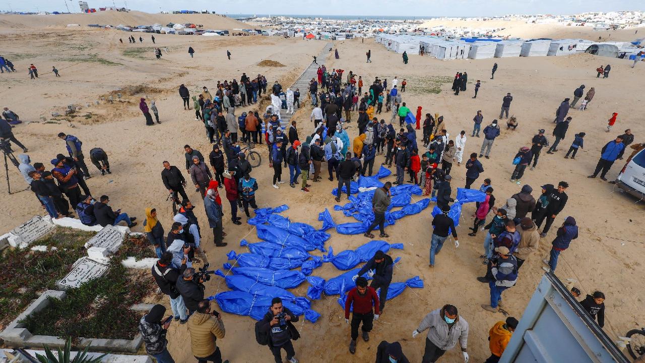 Israel pummels Gaza; tensions high as Hamas studies ceasefire proposal ...
