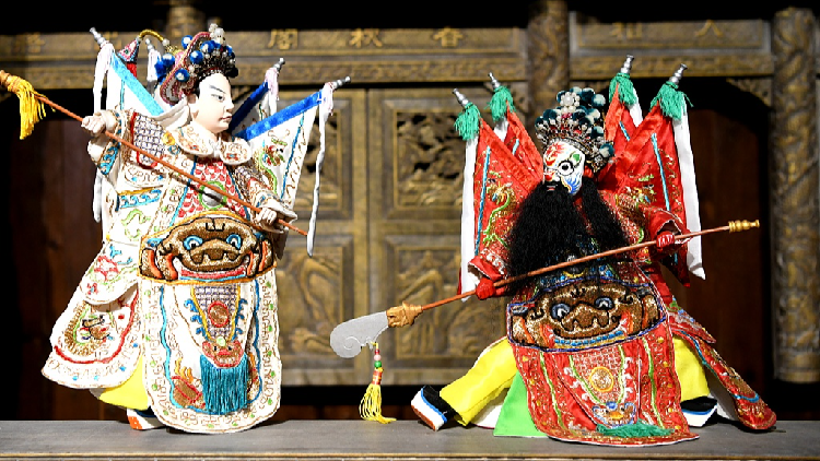 A puppet show in Paris - staged by a troupe from southeast China - CGTN