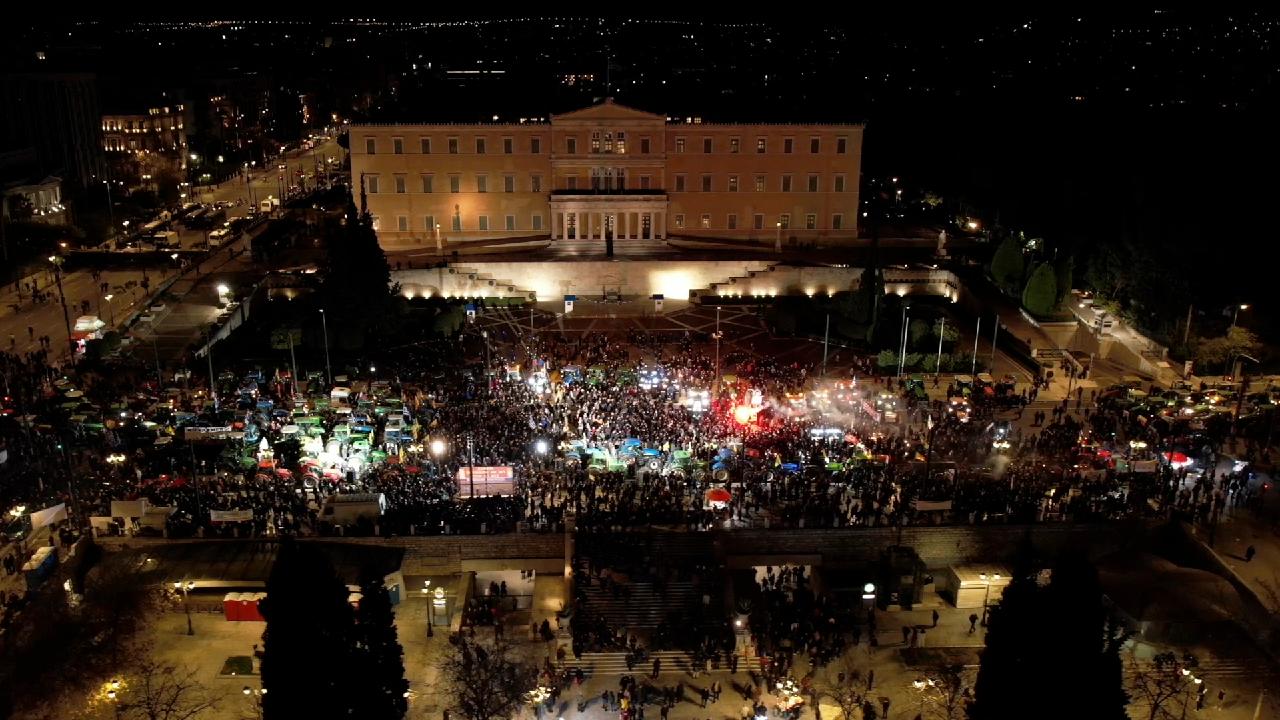 Greek farmers' protest brings Athens to a standstill - CGTN