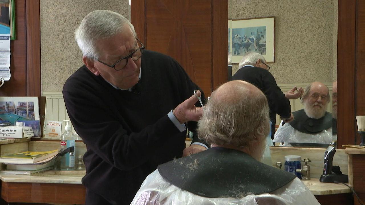 French barber still trimming at 90 - 'My hands still don't shake' - CGTN