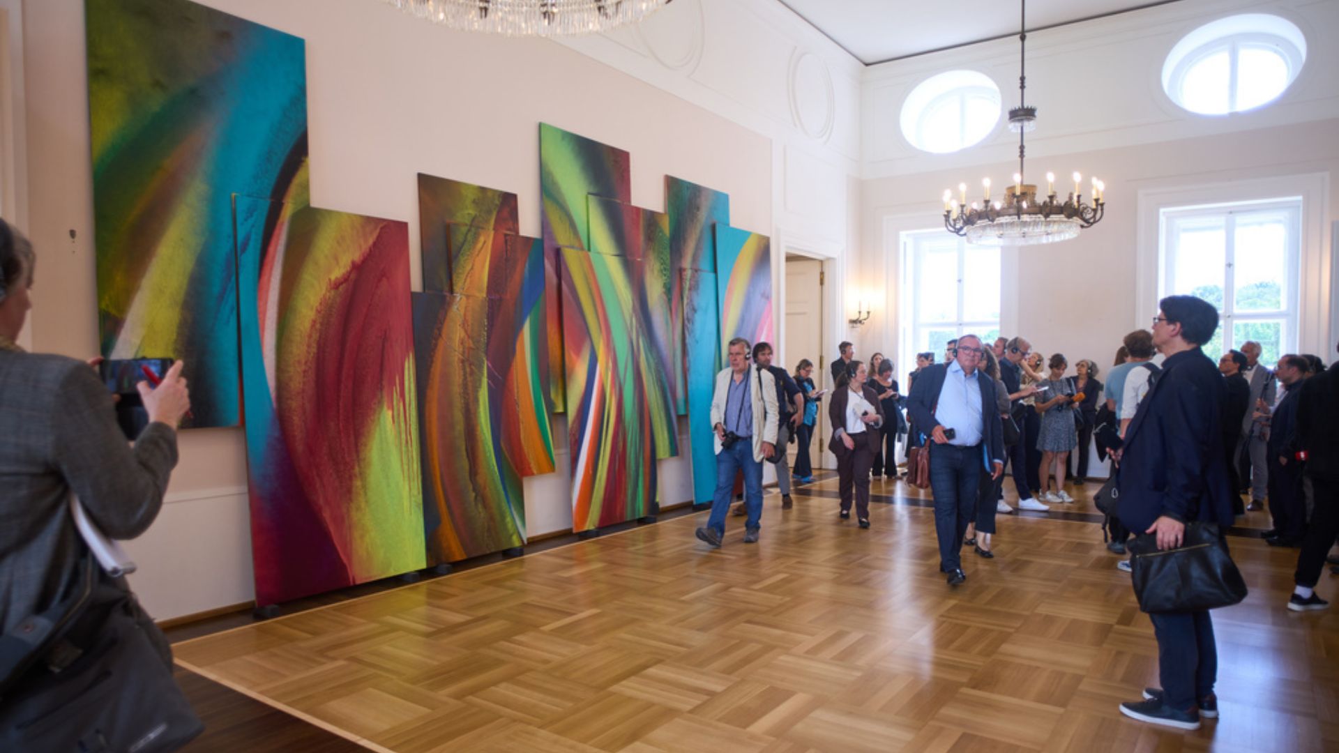 Before a renovation, a pop-up art show at German president's residence ...