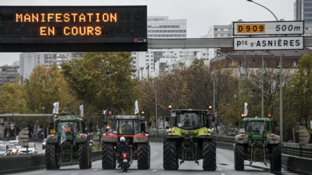 French farmers take 'agri-bashing' protests to Paris - CGTN