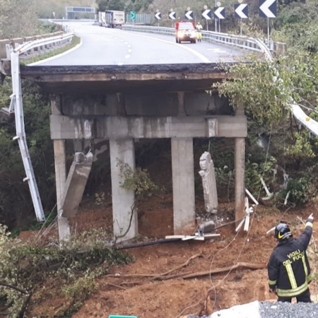 Viaduct collapses in Italy amid widespread floods - CGTN