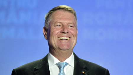 Romanian president wins second term - CGTN