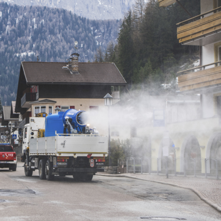 Italian alpine villages use snow cannons to disinfect their streets - CGTN