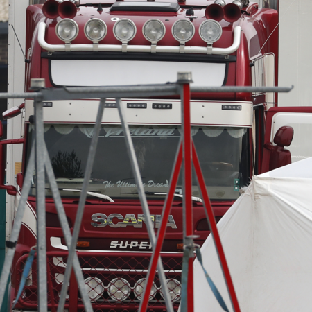 UK police investigate after 39 dead bodies found in truck - CGTN